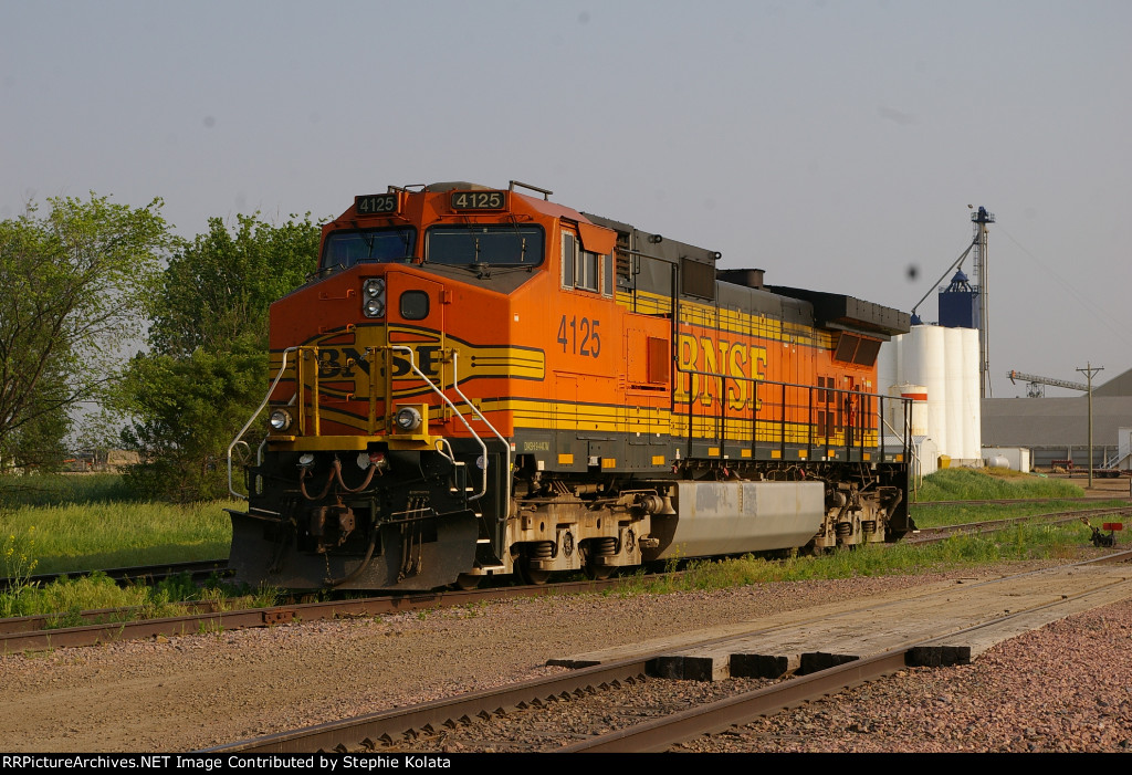 BNSF 4125